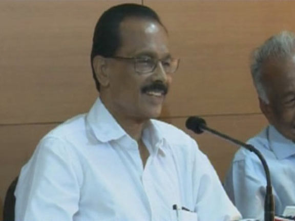 മൂന്നാർ കയ്യേറ്റം; വിഎസും സിപിഎം ഇടുക്കി ജില്ലാ നേതൃത്വവും തുറന്നപോരിലേക്ക്