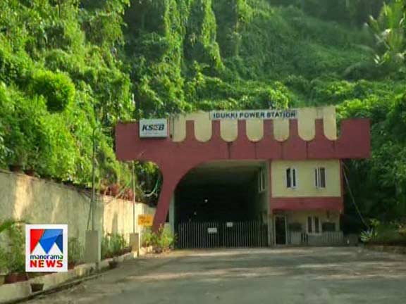 ഇടുക്കി മൂലമറ്റം വൈദ്യുതിനിലയത്തില്‍ രണ്ട് ജനറേറ്ററുകളില്‍ ചോര്‍ച്ച